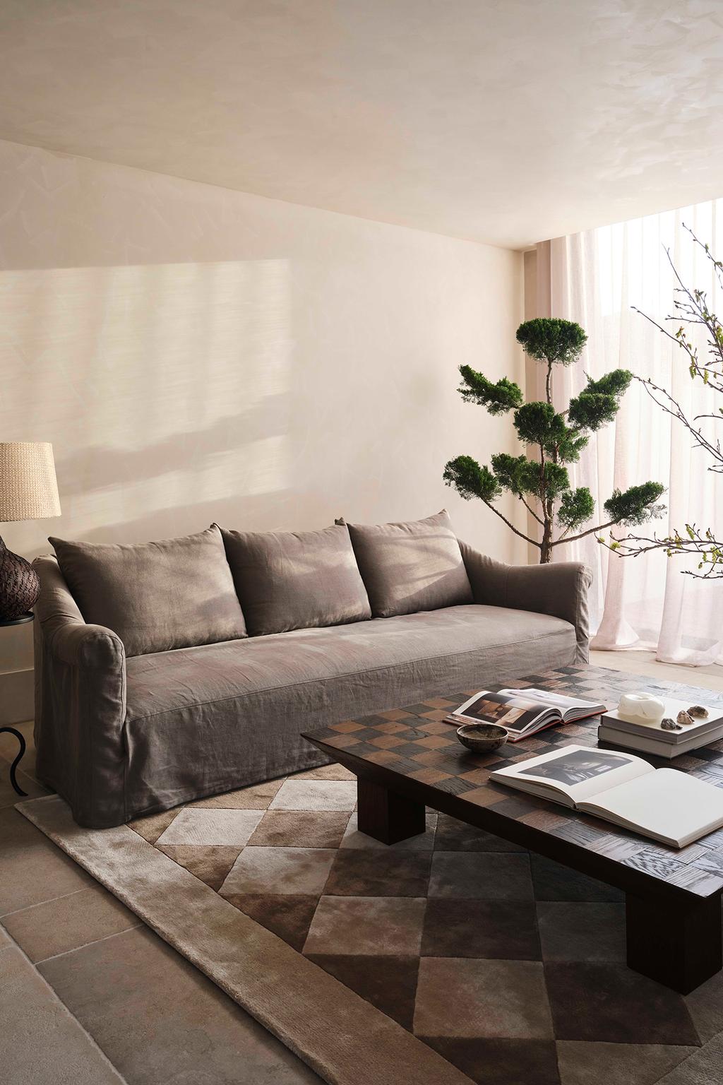 Inside SMAC Studio's Bondi House: Timeless Elegance