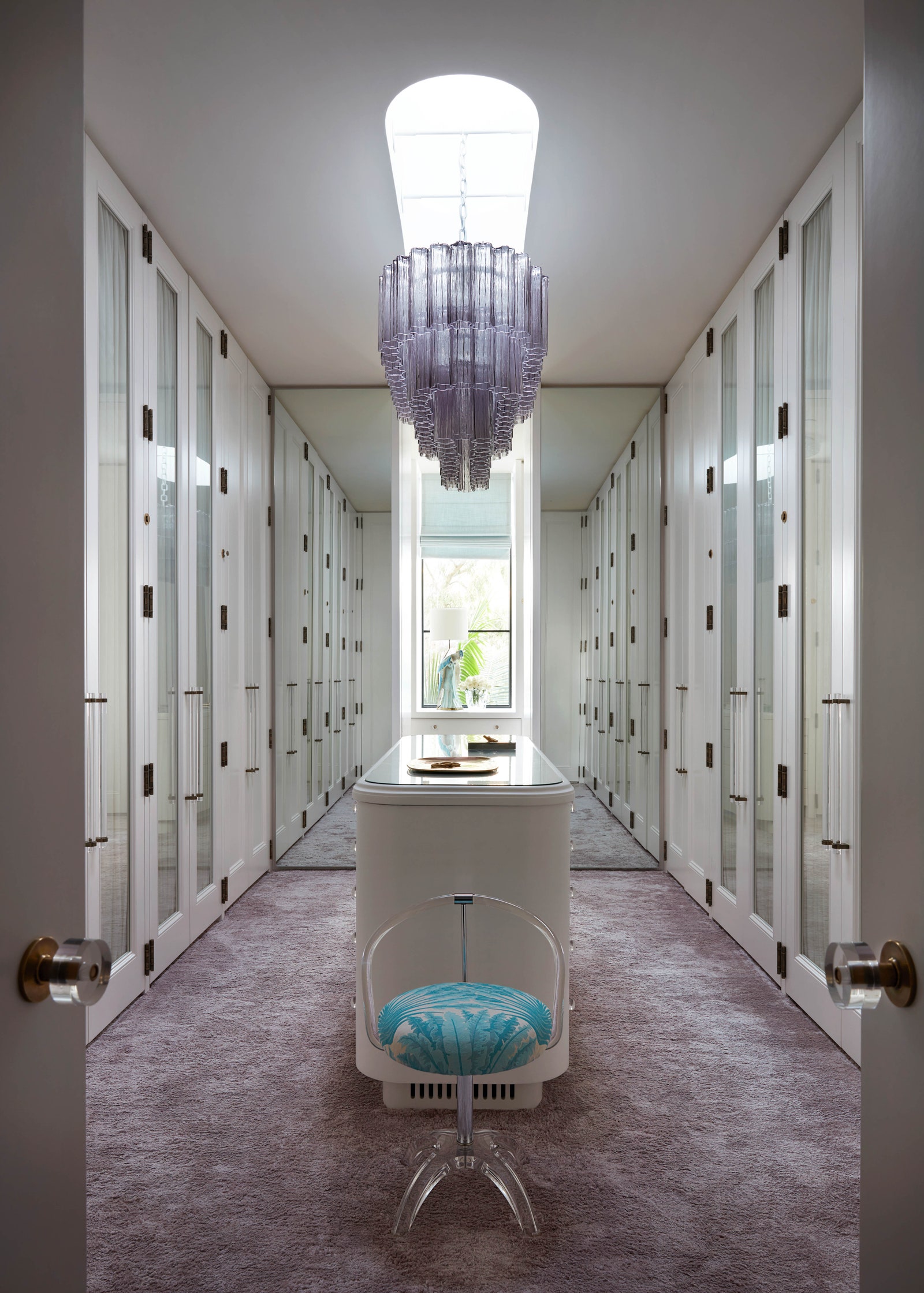 The Unexpected Eccentric Design in a Midcentury Home