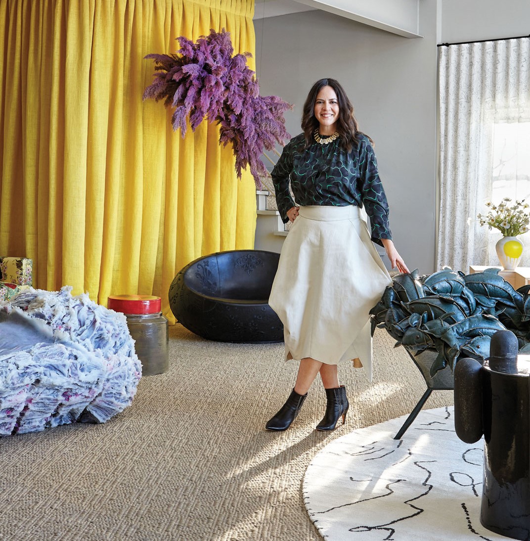 5 Inspiring Ideas with Colored Rugs To Bring Energy To Your Space