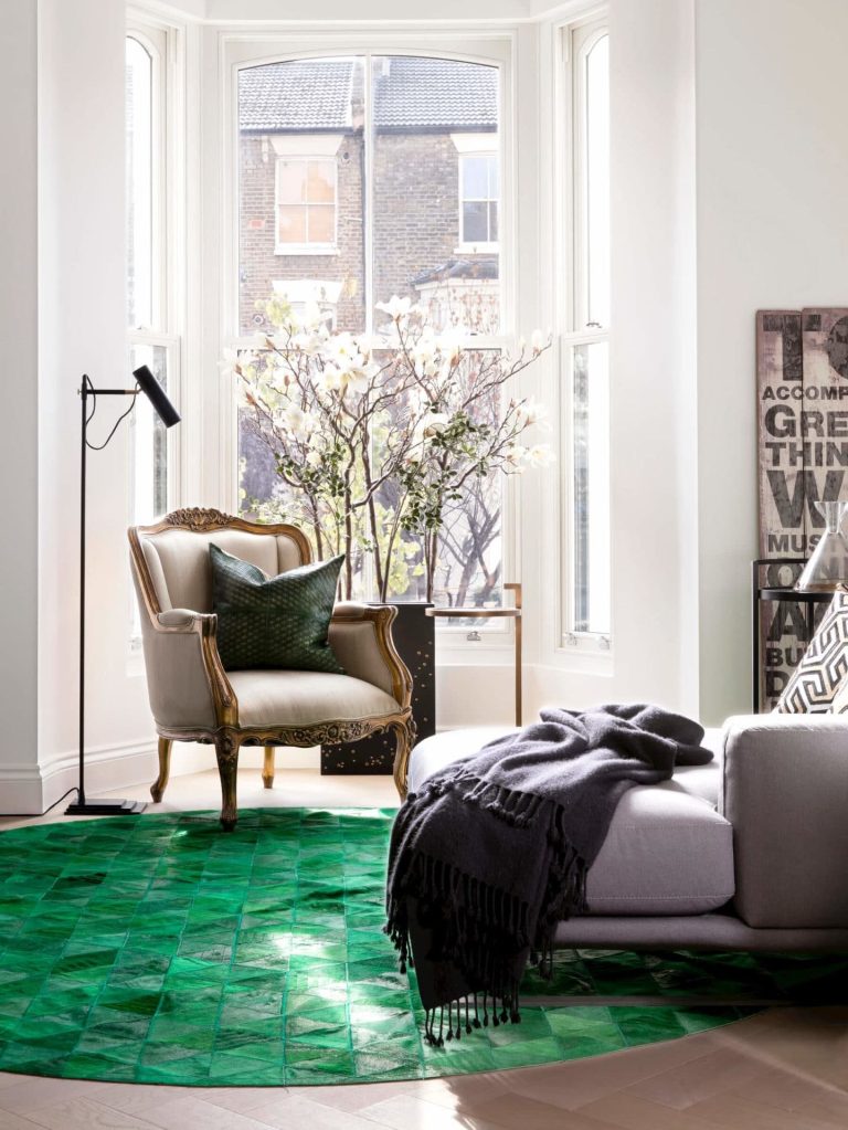 9 Luxury Projects With Statement Green Rugs