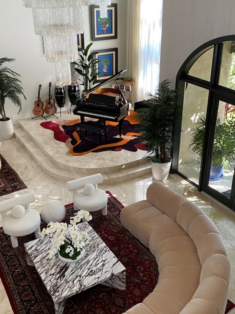 Piano on Piano: Explore this Inspiring Eclectic Interior Design Project