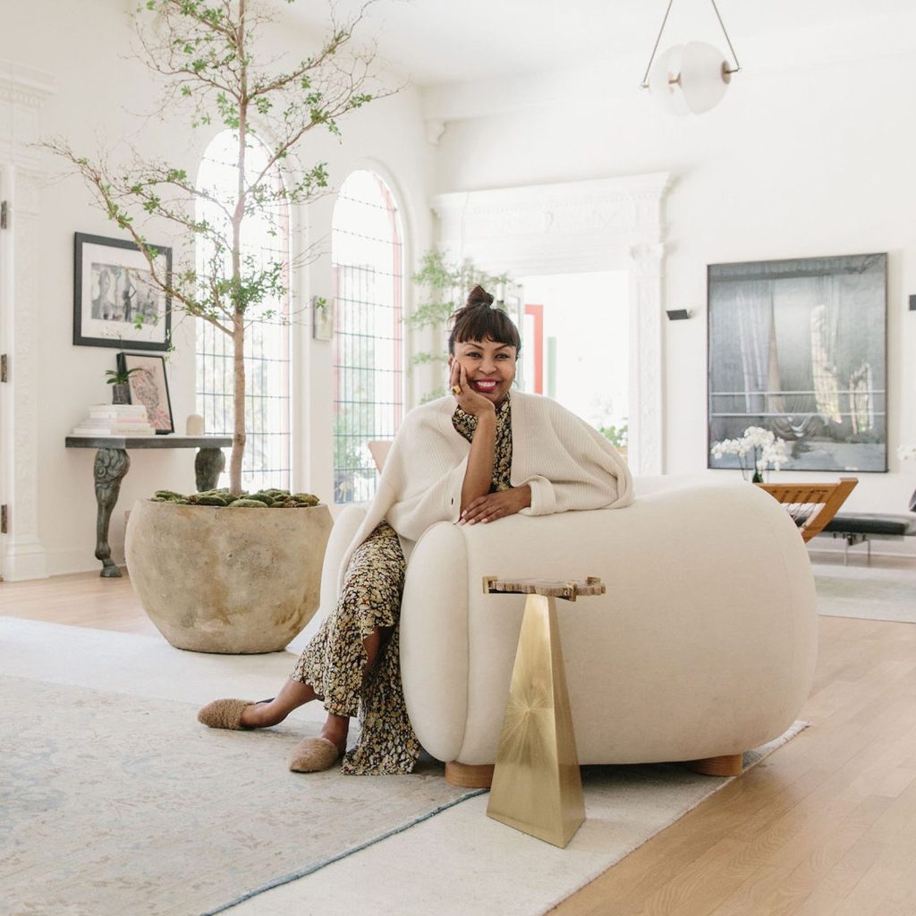 Discover 4 Eclecticism projects with Romanek Design Studio