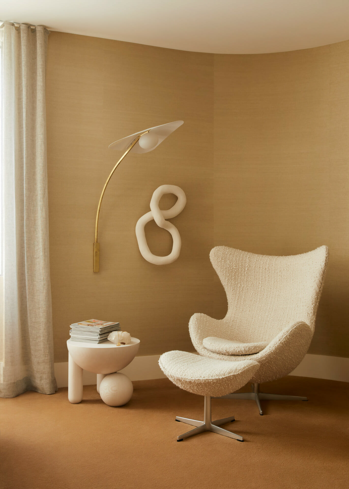 Inside a Charming Modern House Stylish by Simone Haag
