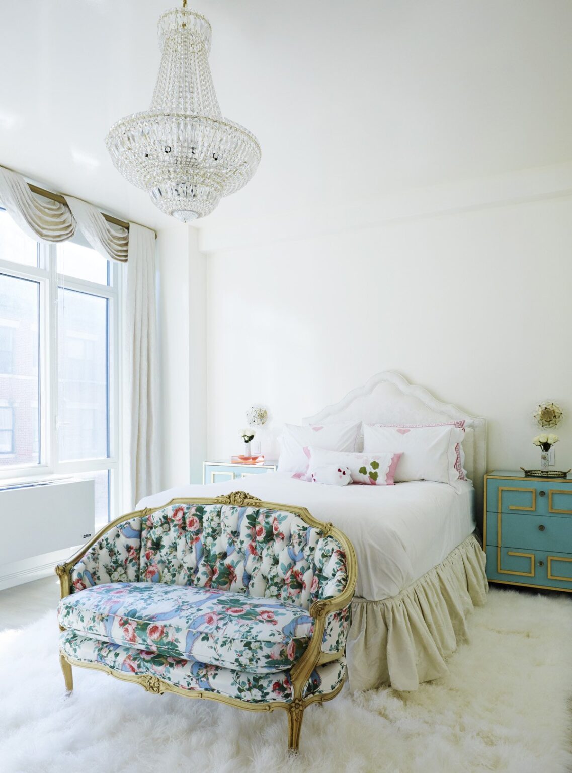 Sasha Bikoff: 5 Unforgettable Interior Design Masterpieces