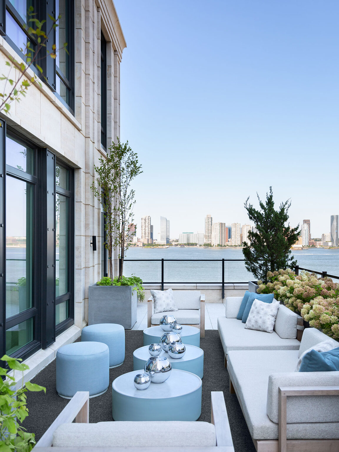 Drake Anderson: 5 Projects Where Rugs Define Luxury Living